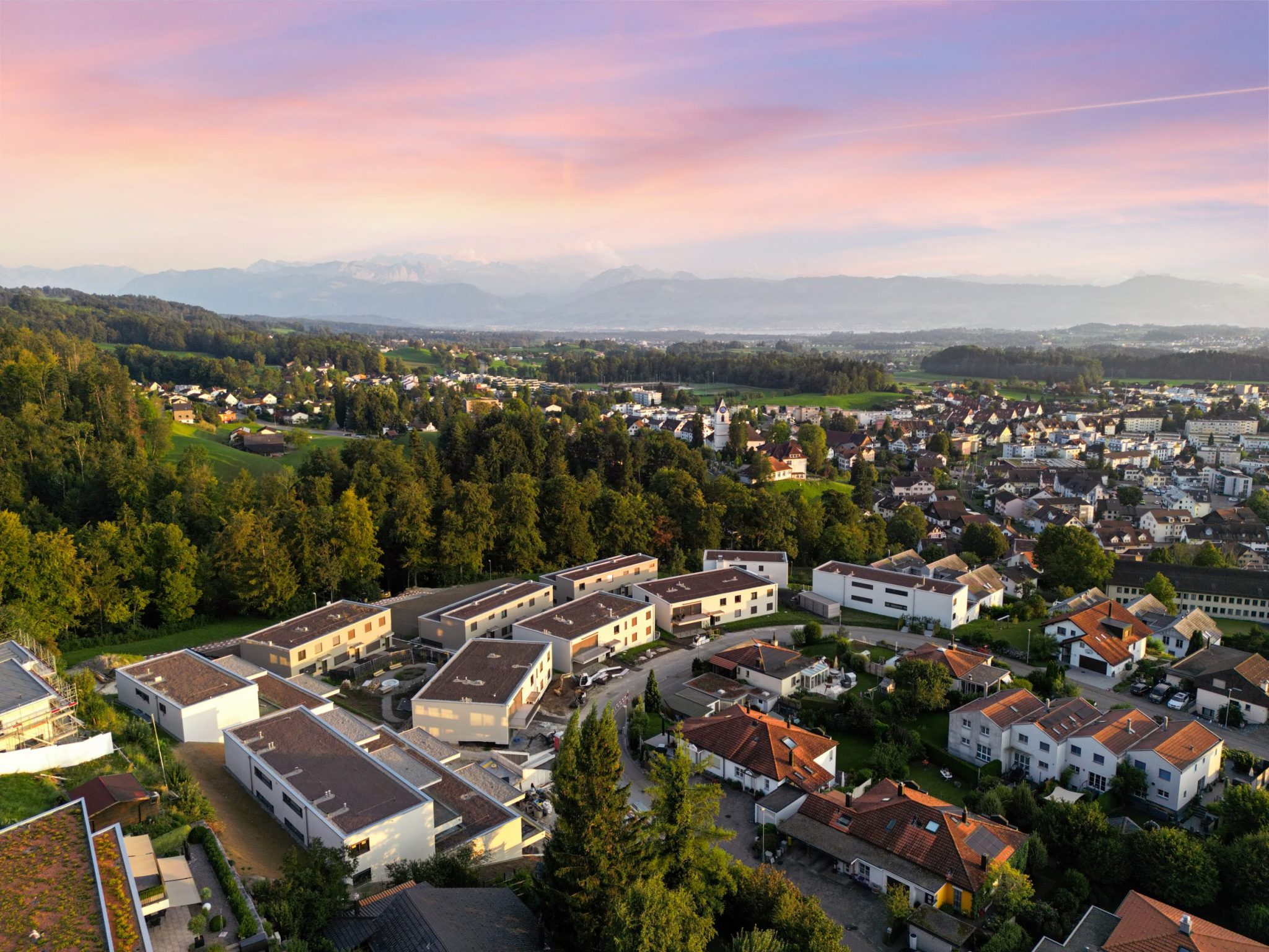 Hinwil 360 – lebendig, grün und gut erreichbar.